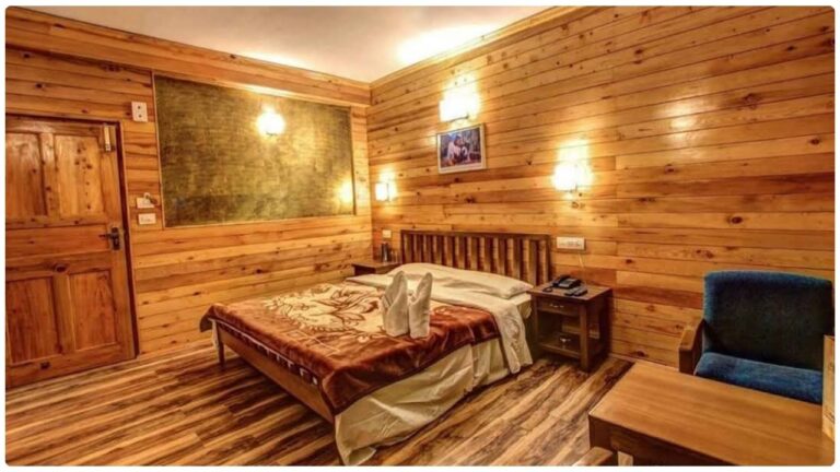 Manali to Chandratal Lake Distance, Route & Stay Guide 2025 - Best ...